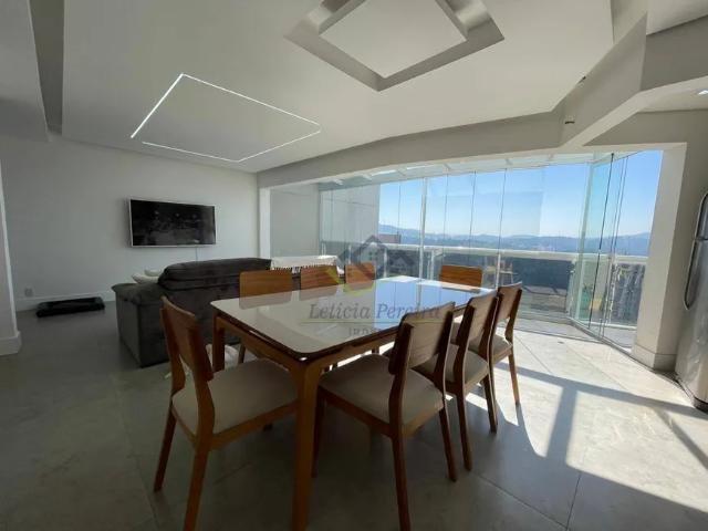 Apartamento com 2 Quartos e 3 banheiros à Venda, 169 m² por R$ 1.900.000