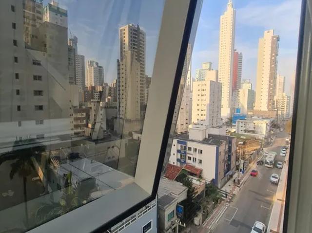 Apartamento com 2 Quartos e 3 banheiros para Alugar, 93 m² por R$ 6.500/Mês