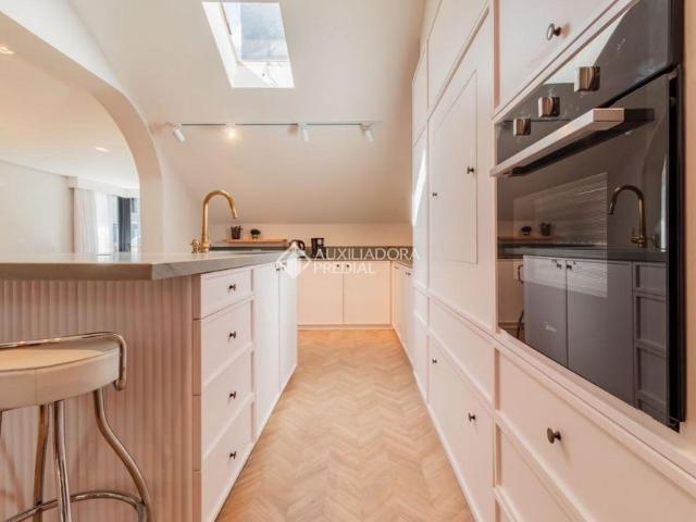 Apartamento com 2 quartos e 100m² para alugar em Centro, Canela