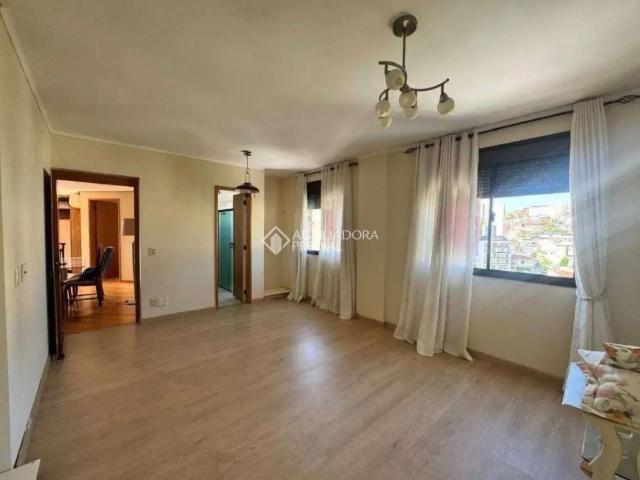 Apartamento com 2 quartos e 100m² para alugar em Centro, Florianópolis