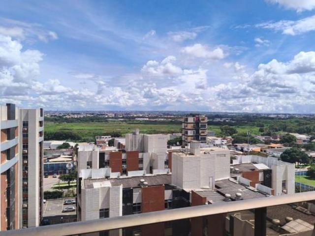 Apartamento com 2 Quartos e 102 m² à Venda em Brasília