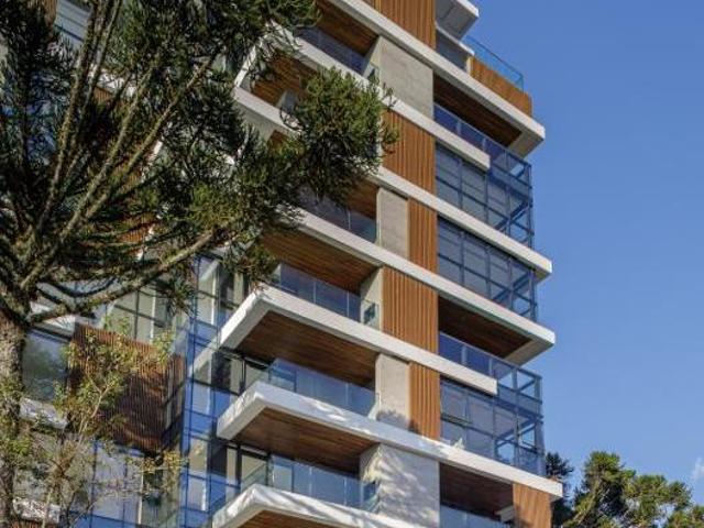 Apartamento com 2 quartos e 124 m² à venda no Centro