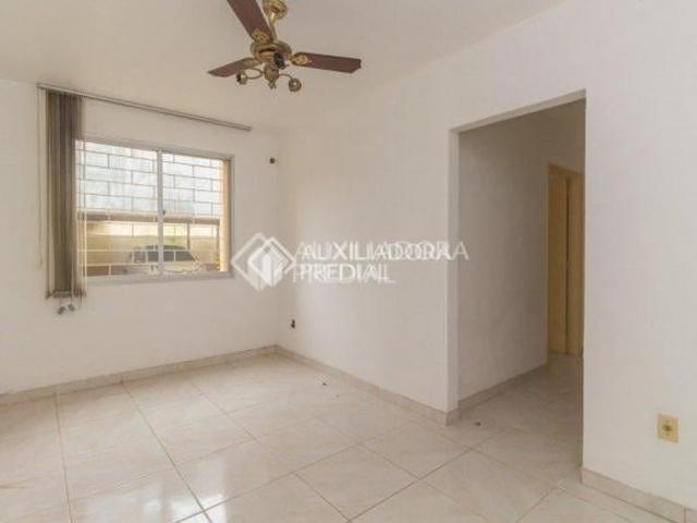 Apartamento com 2 quartos e 1 vaga na bairro Tristeza