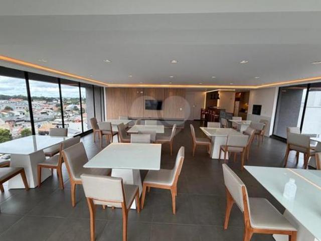 Apartamento com 2 quartos e 1 vaga à venda em Pinheirinho, Curitiba
