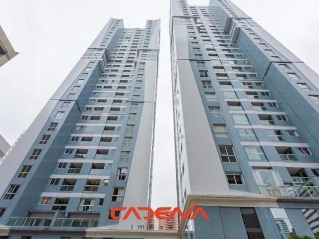 Apartamento com 2 quartos e 1 vaga à venda no Centro