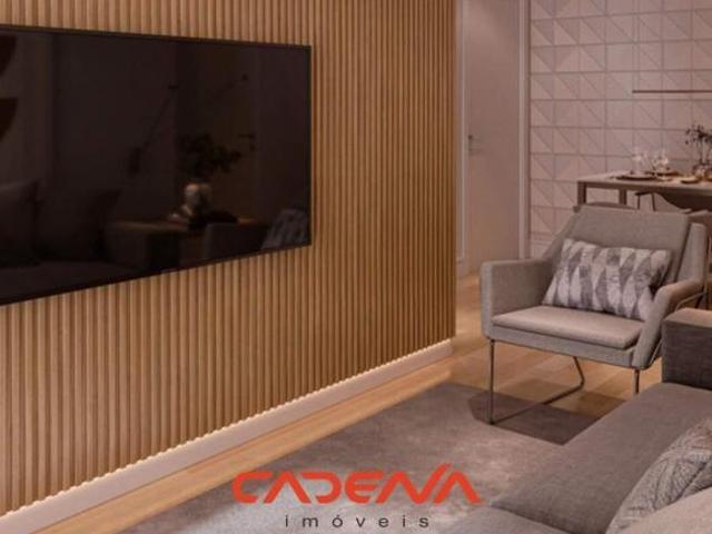 Apartamento com 2 quartos e 1 vaga à venda no Centro