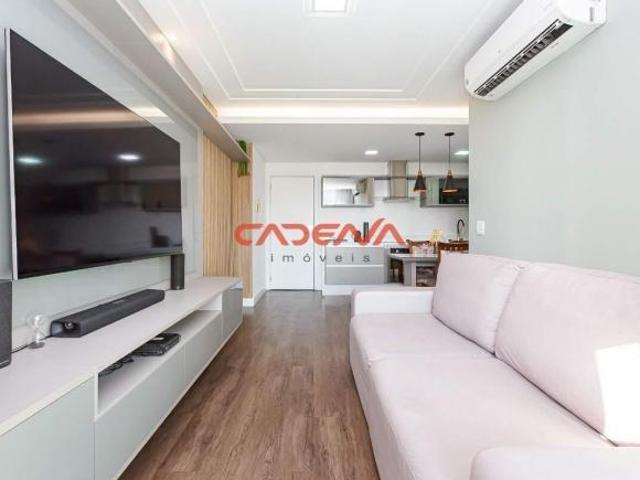 Apartamento com 2 quartos e 1 vaga à venda no Centro