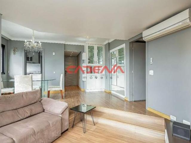 Apartamento com 2 quartos e 1 vaga à venda no Água Verde