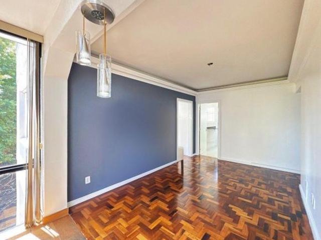 Apartamento com 2 quartos e 1 vaga a venda no bairro Passo da Areia