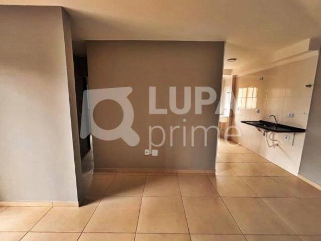 APARTAMENTO COM 2 QUARTOS E 1 VAGA DE GARAGEM À VENDA EM ITAQUERA
