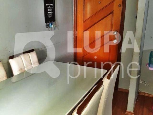 APARTAMENTO COM 2 QUARTOS E 1 VAGA DE GARAGEM À VENDA NO JARDIM PERI