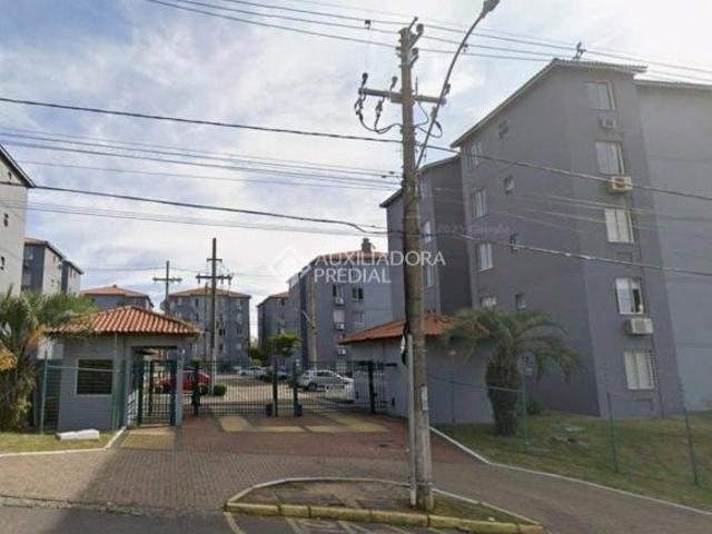 Apartamento com 2 quartos e 1 vaga escriturada no Morro Santana