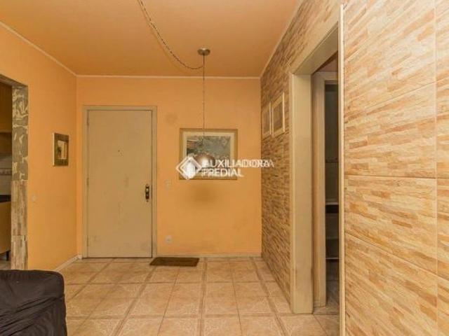 Apartamento com 2 quartos e 1 vaga