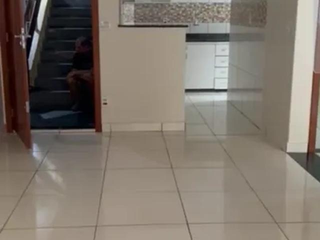 Apartamento com 2 Quartos e 1 banheiro à Venda, 110 m² por R$ 210.000