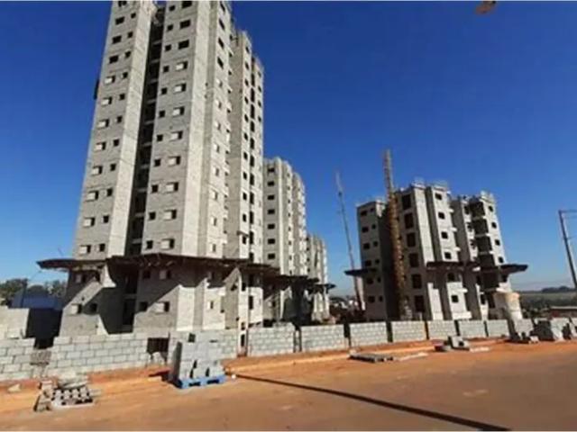 Apartamento com 2 Quartos e 1 banheiro à Venda, 38 m² por R$ 180.000