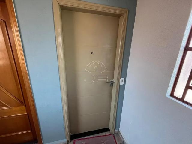 Apartamento com 2 Quartos e 1 banheiro à Venda, 44 m² por R$ 110.000