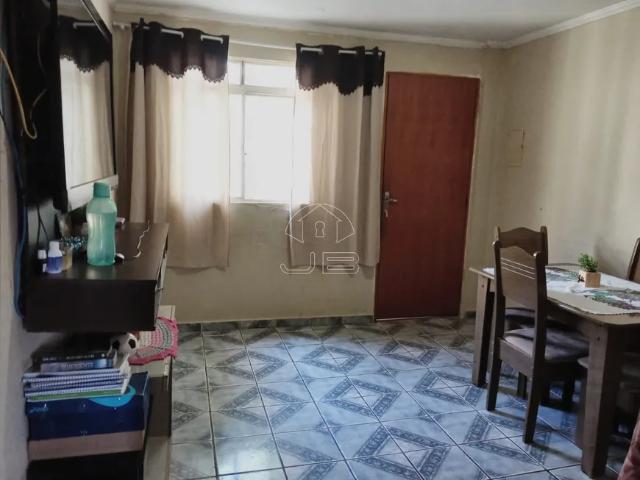 Apartamento com 2 Quartos e 1 banheiro à Venda, 44 m² por R$ 133.000
