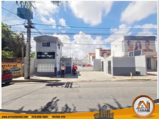 Apartamento com 2 Quartos e 1 banheiro à Venda, 44 m² por R$ 160.000