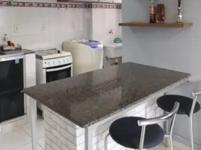 Apartamento com 2 Quartos e 1 banheiro à Venda, 45 m² por R$ 110.000