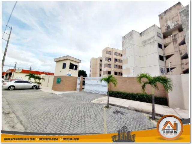 Apartamento com 2 Quartos e 1 banheiro à Venda, 45 m² por R$ 160.000