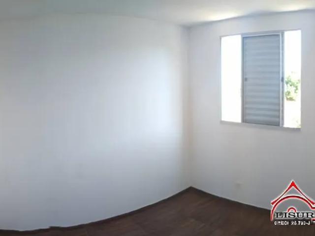 Apartamento com 2 Quartos e 1 banheiro à Venda, 45 m² por R$ 180.000
