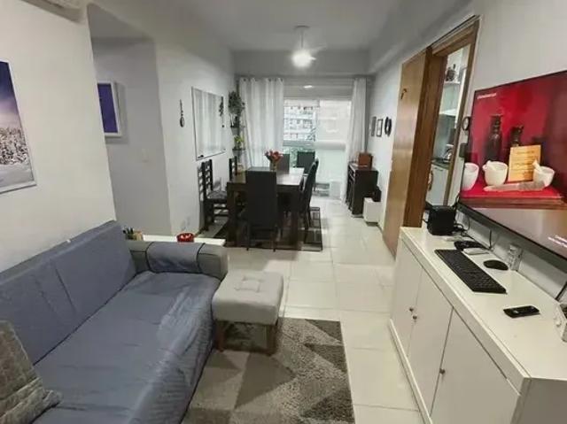 Apartamento com 2 Quartos e 1 banheiro à Venda, 45 m² por R$ 200.000