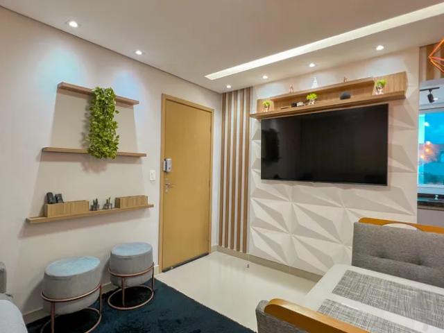 Apartamento com 2 Quartos e 1 banheiro à Venda, 45 m² por R$ 320.000