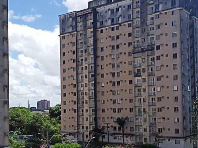Apartamento com 2 Quartos e 1 banheiro à Venda, 46 m² por R$ 175.000