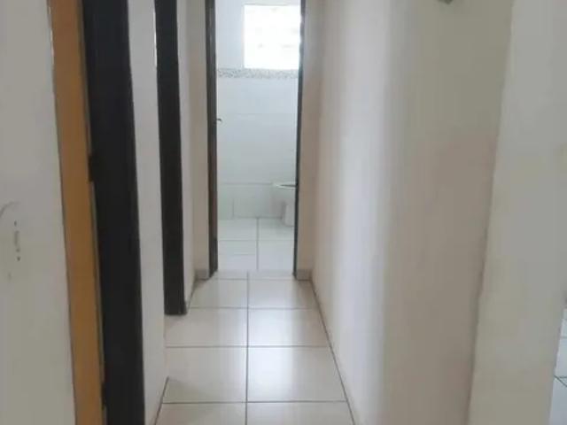 Apartamento com 2 Quartos e 1 banheiro à Venda, 46 m² por R$ 180.000