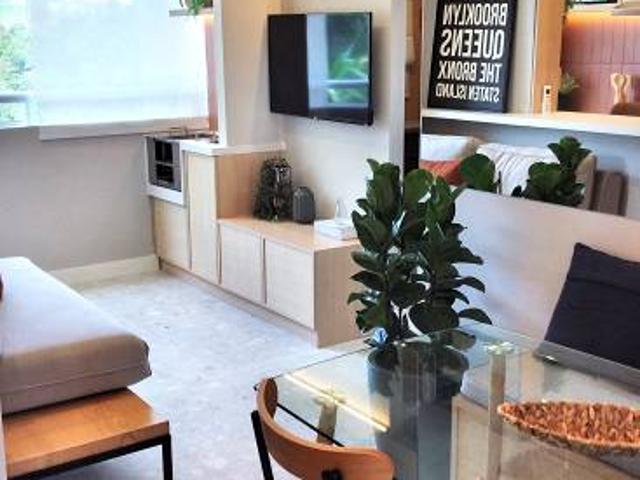 Apartamento com 2 Quartos e 1 banheiro à Venda, 46 m² por R$ 214.000