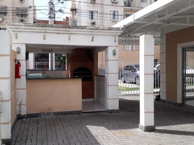 Apartamento com 2 Quartos e 1 banheiro à Venda, 46 m² por R$ 215.000