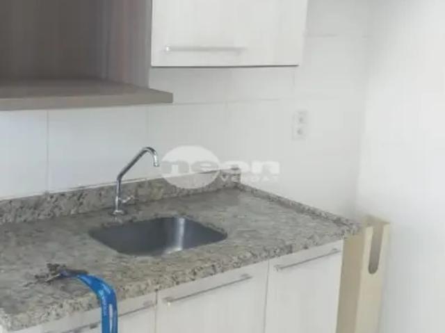 Apartamento com 2 Quartos e 1 banheiro à Venda, 46 m² por R$ 370.000