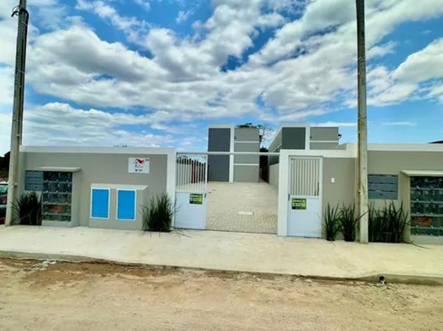 Apartamento com 2 Quartos e 1 banheiro à Venda, 47 m² por R$ 138.000