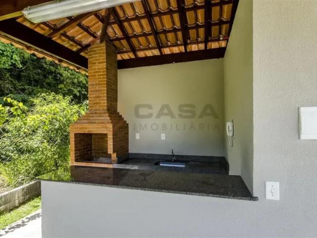 Apartamento com 2 Quartos e 1 banheiro à Venda, 47 m² por R$ 138.000