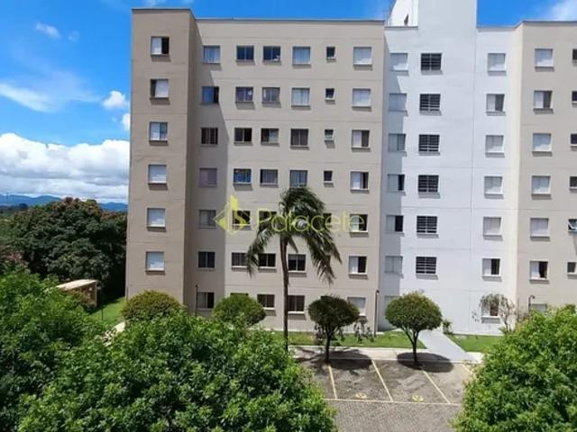 Apartamento com 2 Quartos e 1 banheiro à Venda, 47 m² por R$ 180.000