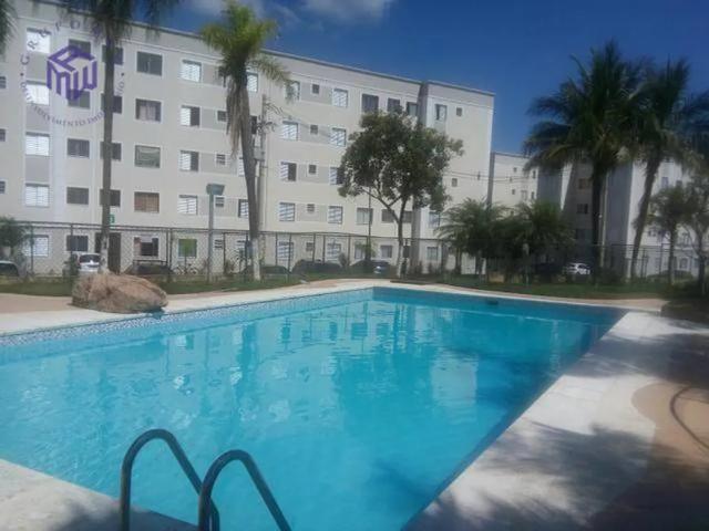 Apartamento com 2 Quartos e 1 banheiro à Venda, 47 m² por R$ 200.000