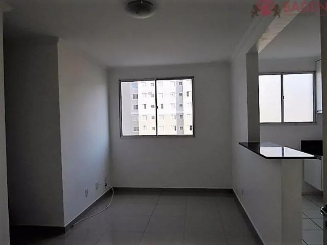 Apartamento com 2 Quartos e 1 banheiro à Venda, 47 m² por R$ 275.000