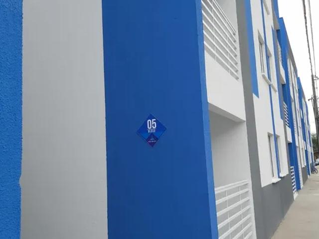 Apartamento com 2 Quartos e 1 banheiro à Venda, 48 m² por R$ 125.000
