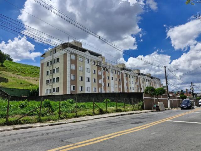 Apartamento com 2 Quartos e 1 banheiro à Venda, 48 m² por R$ 215.000