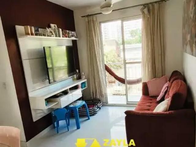 Apartamento com 2 Quartos e 1 banheiro à Venda, 48 m² por R$ 215.000