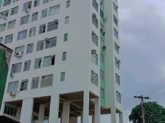 Apartamento com 2 Quartos e 1 banheiro à Venda, 48 m² por R$ 210.000
