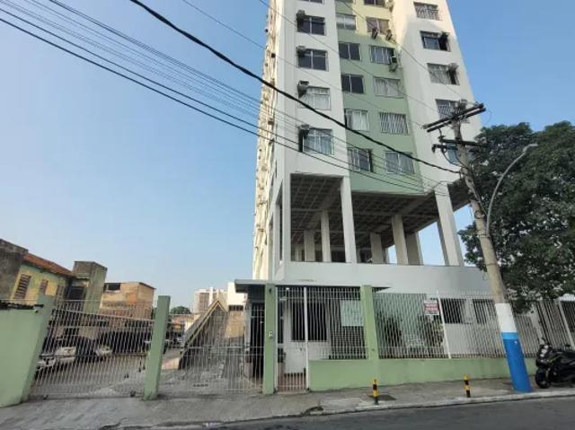 Apartamento com 2 Quartos e 1 banheiro à Venda, 48 m² por R$ 210.000