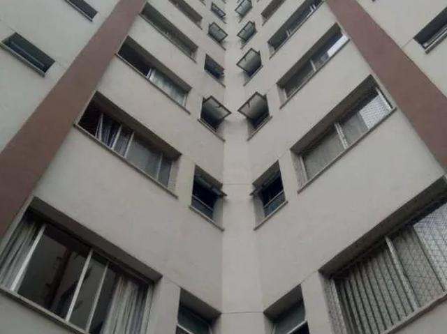 Apartamento com 2 Quartos e 1 banheiro à Venda, 48 m² por R$ 310.000
