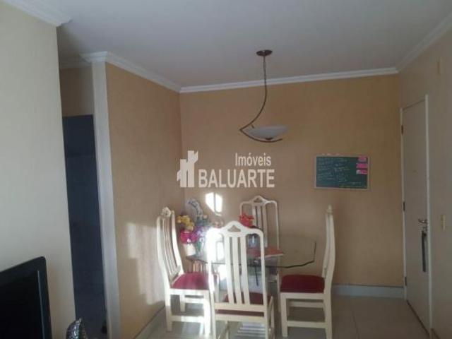 Apartamento com 2 Quartos e 1 banheiro à Venda, 49 m²