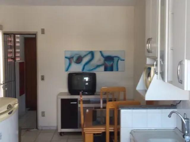 Apartamento com 2 Quartos e 1 banheiro à Venda, 49 m² por R$ 100.000