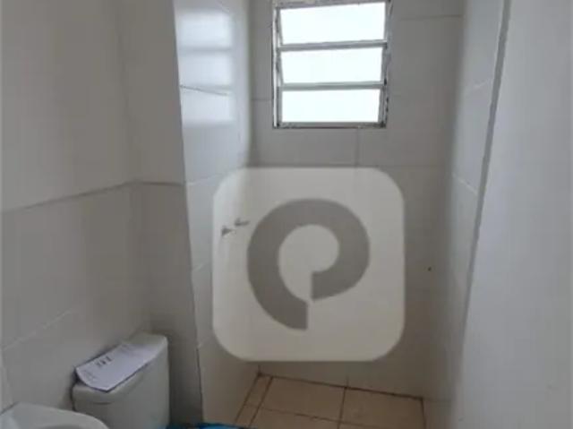 Apartamento com 2 Quartos e 1 banheiro à Venda, 49 m² por R$ 135.000