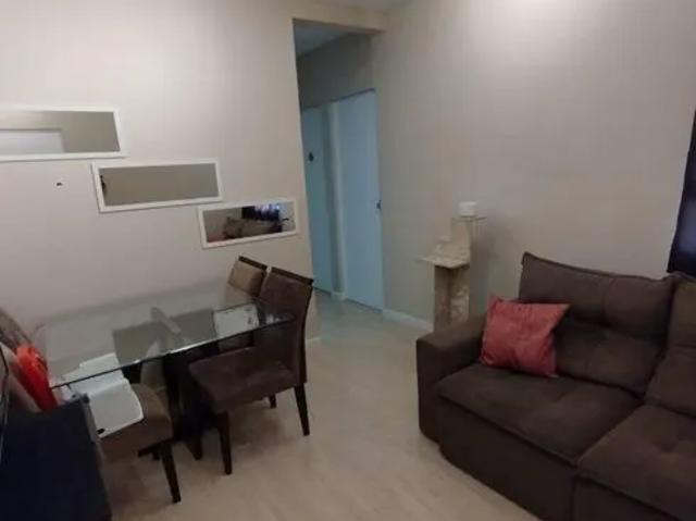 Apartamento com 2 Quartos e 1 banheiro à Venda, 49 m² por R$ 209.000