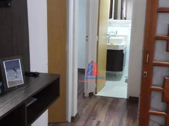 Apartamento com 2 Quartos e 1 banheiro à Venda, 49 m² por R$ 210.000