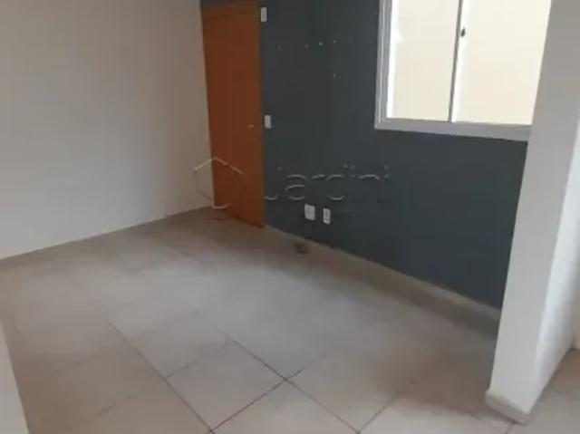 Apartamento com 2 Quartos e 1 banheiro à Venda, 42 m² por R$ 180.000