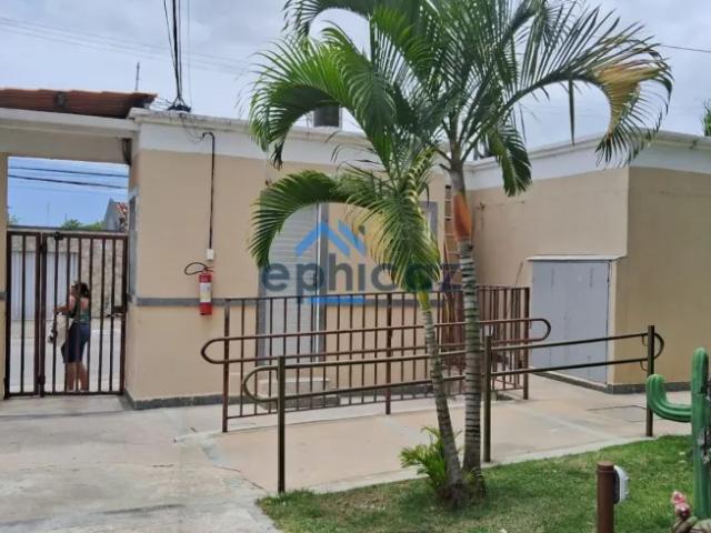 Apartamento com 2 Quartos e 1 banheiro à Venda, 42 m² por R$ 180.000